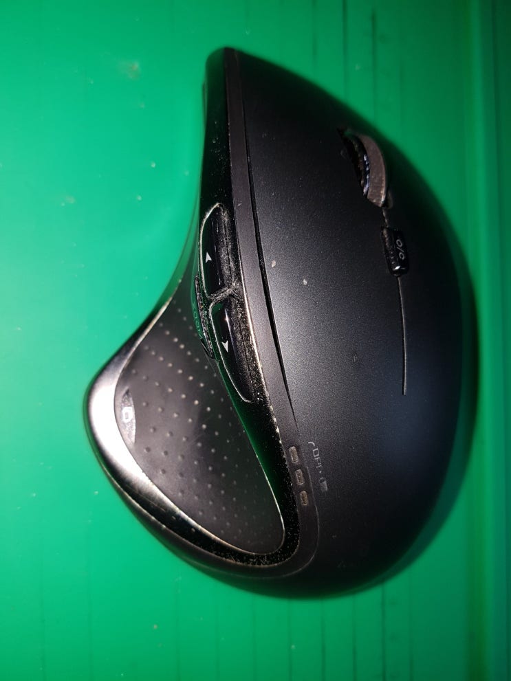 서울logitech 로지텍마우스사설as 로지텍퍼포먼스mx 마우스 더블클릭 드래그풀림 좌클릭불량 증상으로 수리를 진행합니다