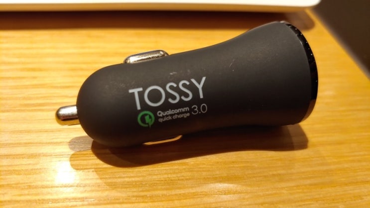 디자인 깔끔하고 충전빠른 토씨 (TOSSY ) 퀵차지 3.0 듀얼 차량용 USB 고속충전기 ( 시거잭 충전기 ) 사용기 / 리뷰 ...
