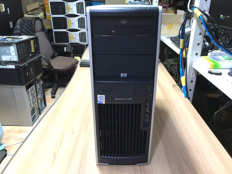 유지보수용 HP 중고 워크스테이션 xw4200 인텔 펜티엄4 프로세서, RAID SATA SCSI SAS 드라이브, 기가이더넷 ...