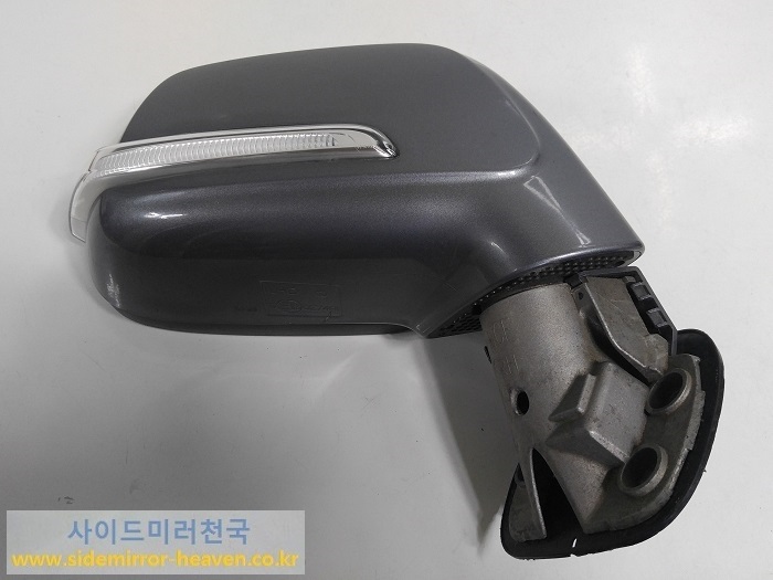 올란도 올랜도 신형 9핀 Led 사이드미러 백미러 새틴스틸그레이색 Gym 새틴스틸그레이 조수석 입니다 자동차중고부품