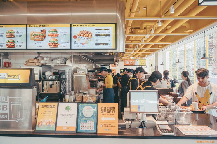 F&B :: 블루보틀, Tilt와 비교해보는 '노브랜드 버거(No Brand Burger)' 홍대점 : 네이버 블로그