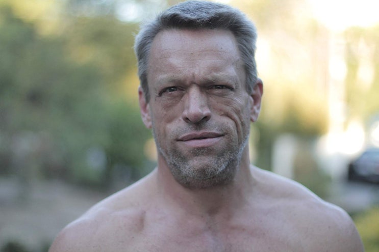 브라이언 톰슨 (Brian Thompson) : 네이버 블로그