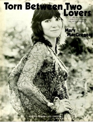 Mary MacGregor --- Torn Between Two Lovers (1976) 【 한/영 가사 해석 】 : 네이버 블로그