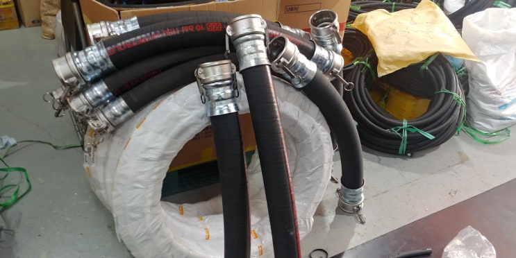 [유공압 호스 제작 전문 업체 케이앤에스커넥터] 3" 오일석션 호스 / 오일석션/ 알파곰마 오일석션호스/ T-605AA / SUS캄록 압착 작업 / : 네이버 블로그