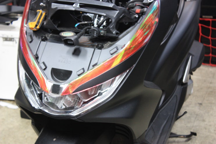 19 Pcx 금장휠 교체 디스크판넬교체 휠부싱 파츠앤스쿠터 알투엠모터스 하이모터스 네이버 블로그