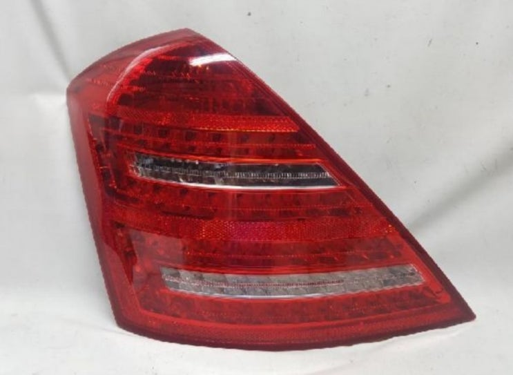 벤츠/W221/S클래스/테일램프/후미등 A2218201364 : 네이버 블로그