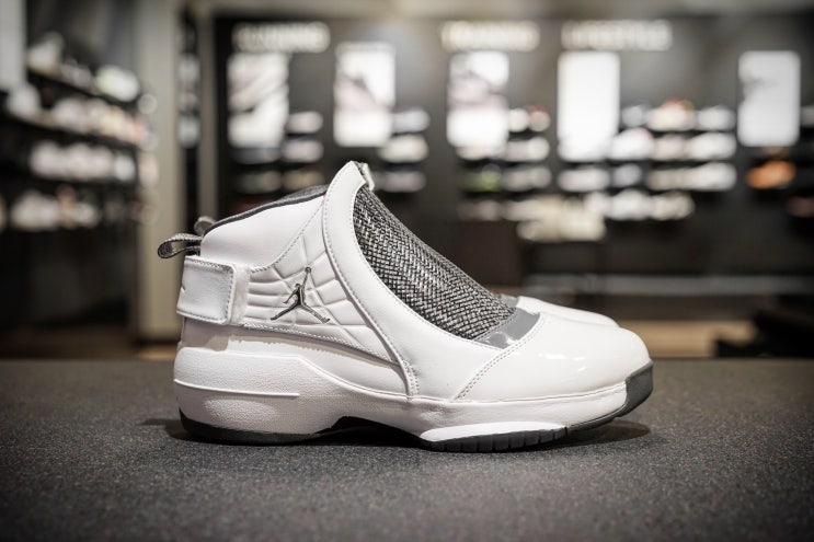 [리뷰] AIR JORDAN XIX "FLINT GREY" 에어 조던 19 "플린트 그레이" : 네이버 블로그