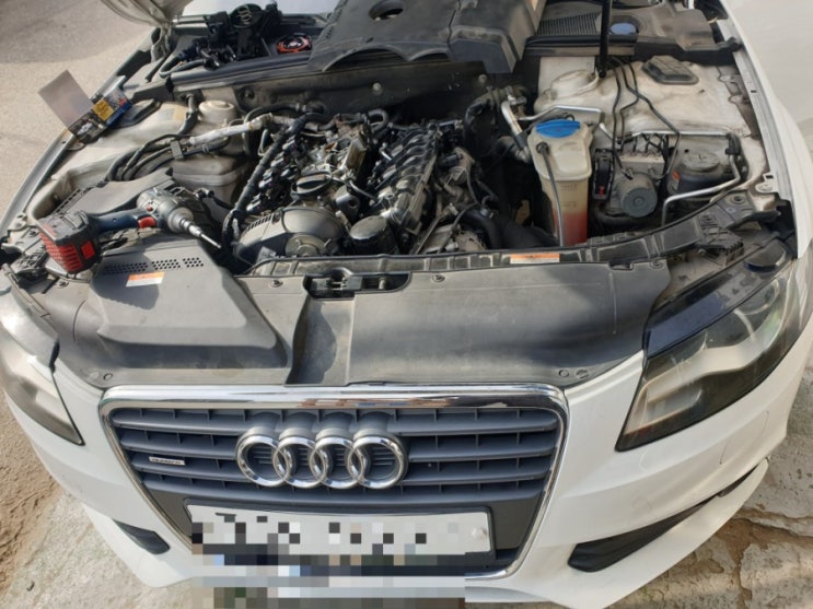 인천 아우디 A4 콰트로 엔진경고등P2279 미션 수리 엔진누유 수리 : 네이버 블로그