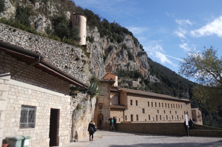 수비아코 (Subiaco) 성 베네딕토의 동굴 Shrine of the Sacred Cave of St. Benedict ...