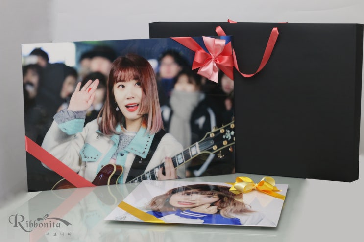 ｛연예인 선물포장｝볼빨간사춘기 우지윤의 생일을 축하하는 선물포장 액자쇼핑백제작 네이버 블로그