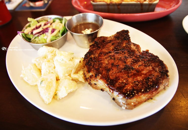 세련된 분위기 + 맛있는 음식, 첩스 그릴 The CHUBs Grill, 코타키나발루 맛집 : 네이버 블로그