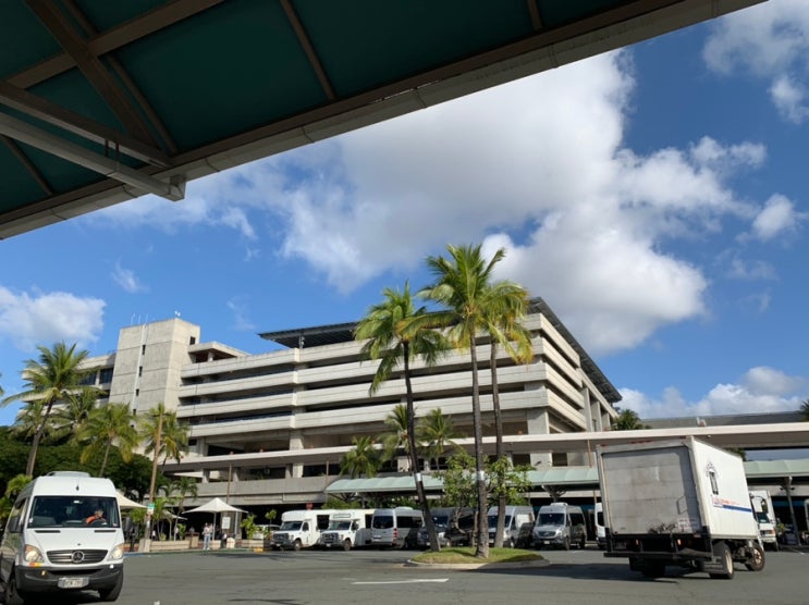 호놀룰루 공항에서 와이키키 다운타운 가기 Roberts Hawaii Express Shuttle : 네이버 블로그