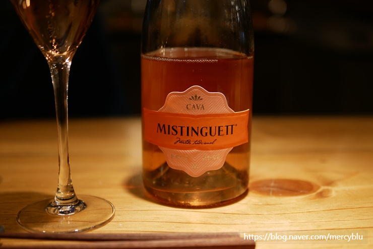 [Spain] Cava Mistinguett Brut Rose NV : 네이버 블로그