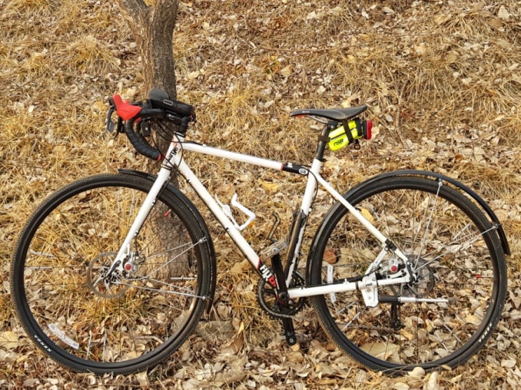 영국의 charge bikes (차지바이크), 싸이클로크로스, Simple, Retro, life, charge filter ...