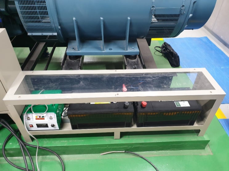 서초구*****센터 비상발전기 시동용 배터리 RP200-12 (12V 200AH 4셀) 교체 및 이중화 연결 공사 입니다 ...