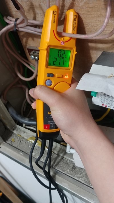 8종 비접촉 검전기 비교,후기,검전기의 한계 Milwaukee 2203-20,FLIR VP52,KLEIN TOOLS NCVT-3 ...