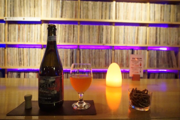 [신논현] 음악에 취하고 싶은 날, 강남 LP BAR '제플린'에 가다 : 네이버 블로그