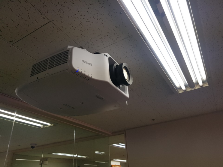 EPSON빔프로젝터 EB-G7100 및 빔스크린설치 : 네이버 블로그