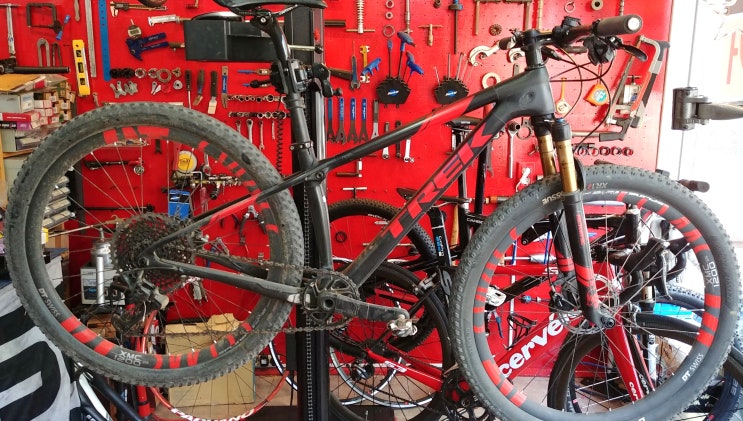 [MTB 정비] 트렉 프로칼리버(TREK PRO CALIBER) 9.9 RSL 완성차의 DT SWISS 앞, 뒤 허브+PF92 ...