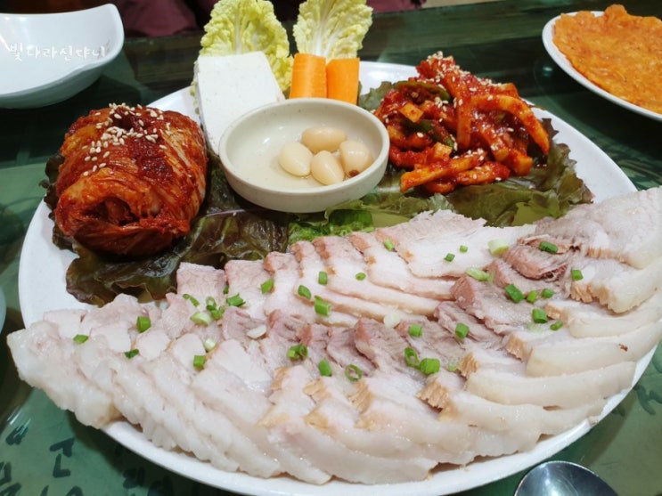 김해맛집추천 : 김해초계국수 / 김해결혼식피로연 가능한 보쌈맛집 : 네이버 블로그