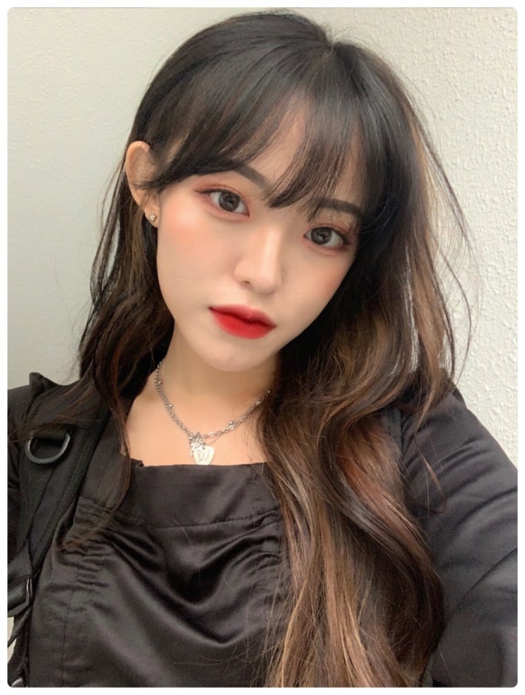 미사여자머리 은은한 애쉬 브라운으로 신비스러움을블랙애쉬브라운솜브레 디자이너수정그리담그리담헤어미사미용실하남미용실