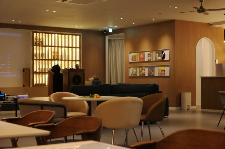 [Cafe Interior] Cafe BAROQUE 카페바로크 / 대구인테리어/ 이데 : 네이버 블로그