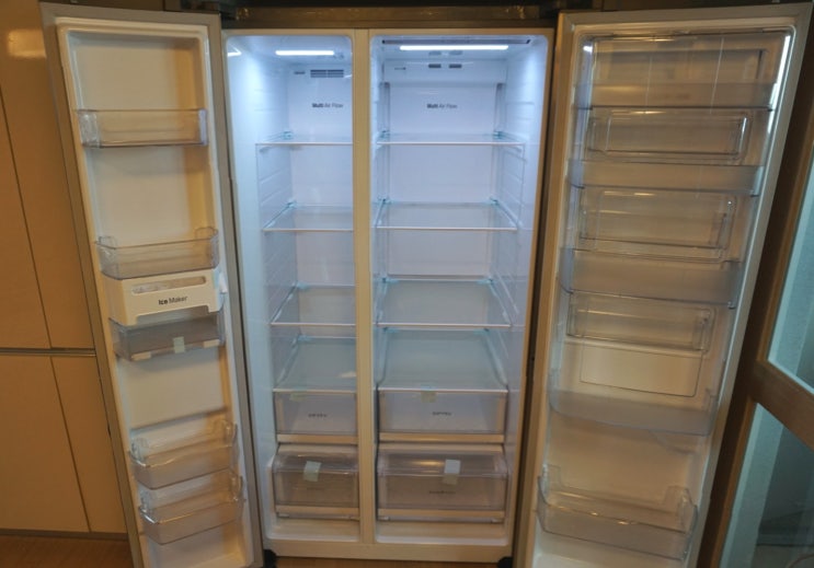 엘지 디오스 양문형 냉장고 S831S30 써보니 심플한 디자인에 가성비 좋게 사용할 수 있을것 같네요! : 네이버 블로그