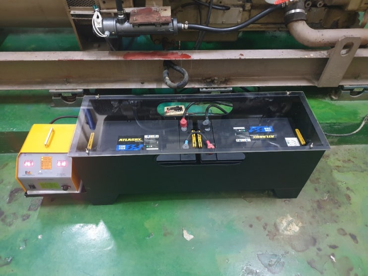 역삼동 00빌딩 비상발전기 커민스 KTA19G2/400KW 엔진 소모품, 냉각수 히터 220V 2KW, 자동충전기 24V 10A ...