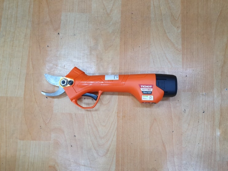 티찹14.4V충전전지가위 WCP-25 TICHOP14.4V충전전지가위 WCP25 티찹충전적과가위 TICHOP충전전지가위 대구영남공구상사 하이콜용접기 하이콜영남 대구마끼다 ...