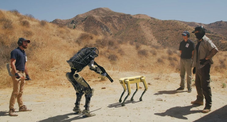 쓸모없어질 군인들:New Robot Makes Soldiers Obsolete (Bosstown Dynamics) : 네이버 블로그