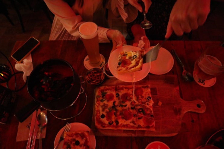 왕십리술집왕십리펍 프란츠카프카코젤다크가 맛있는 체코 펍 네이버 블로그