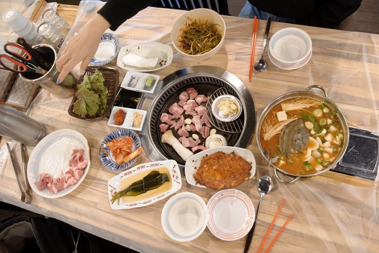 여수고기집 복고풍 인테리어 통일집에서 여수삼겹살 먹어요 네이버 블로그