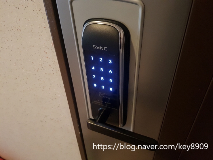 당산동열쇠 문에 손상없는 무타공 도어락 설치했어요! : 네이버 블로그