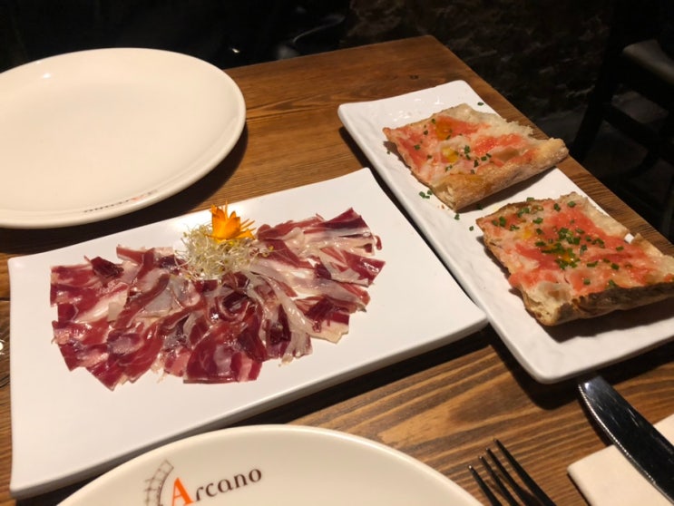 [스페인 바르셀로나 맛집 추천] 바르셀로나 대성당 맛집 Arcano Restaurant (스테이크/이베리코 하몽 맛집 ...