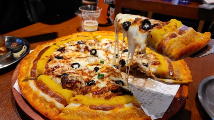 평내동 호평동 피자맛집 선명희피자 연말 크리스마스 주말 가족외식 메뉴 피자 어때요 넥워머 선물이벤트 굿 네이버 블로그
