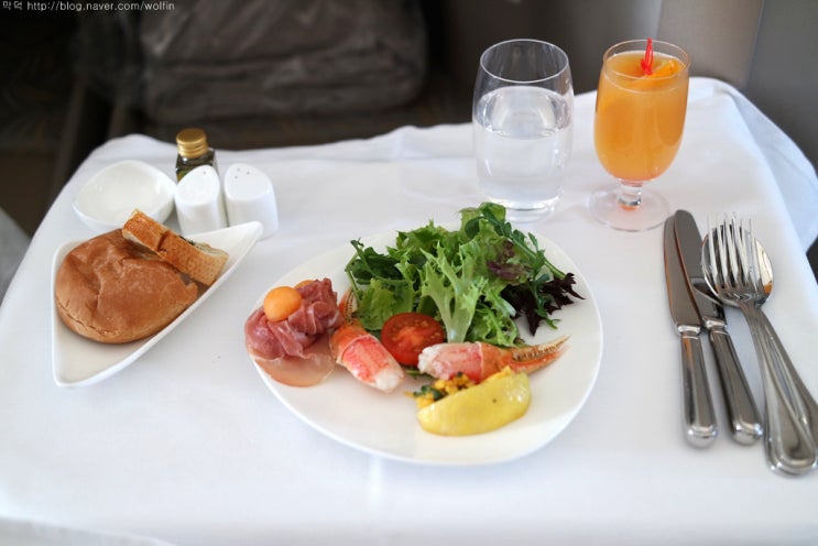 아시아나항공 비즈니스 OZ271 시애틀-인천 기내식 @에어버스 A350-900 : 네이버 블로그