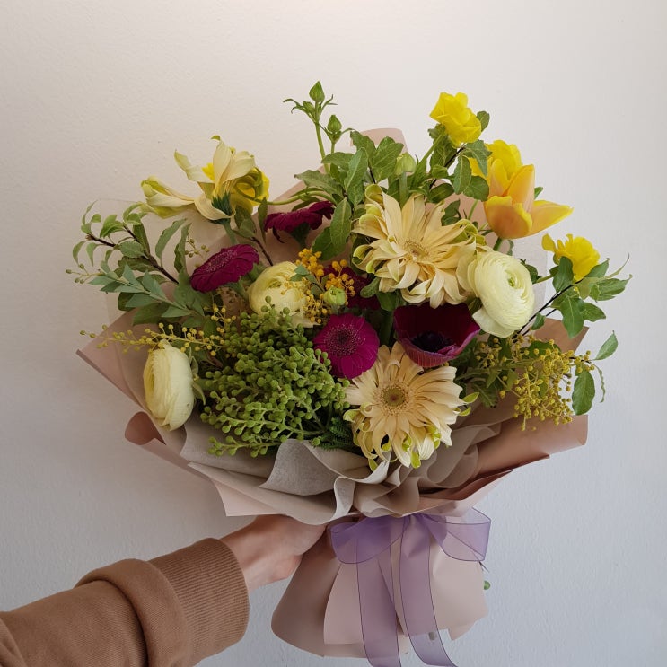 Mariangrose 순산 축하 봄느낌 꽃다발 와이프선물 임신축하선물 연남동꽃집 홍대꽃집 상암동꽃집 네이버 블로그