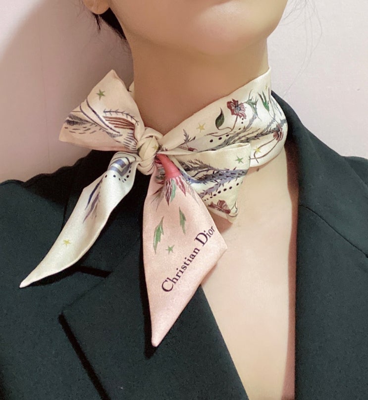 Dior 디올 봄 신상품 디올 스카프 디올 미차 스카프 후기 착샷 네이버 블로그