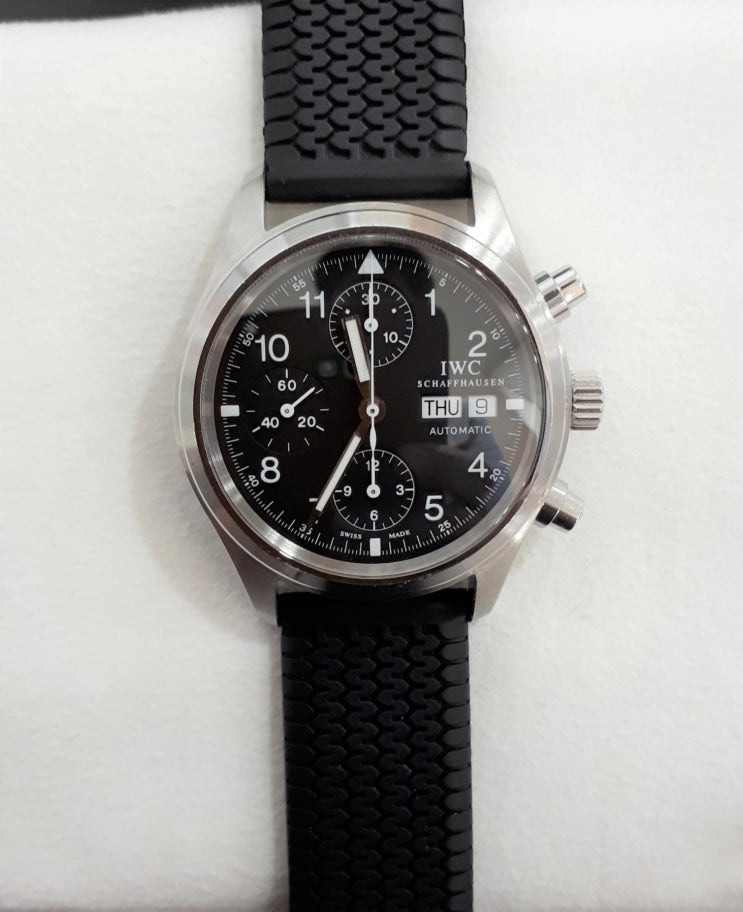IWC 3706 파일럿 크로노그래프 Cal. 7922 : 네이버 블로그