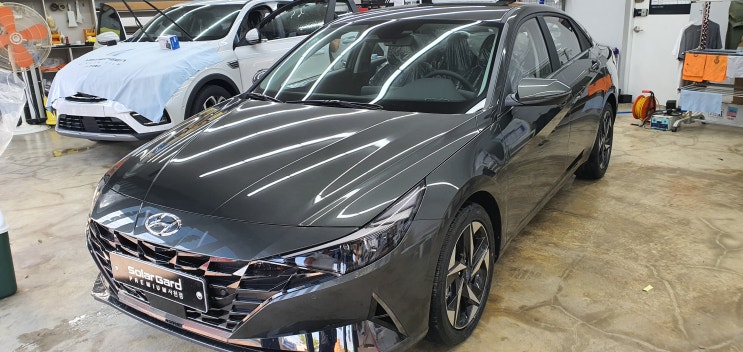 [현대자동차 아반떼 CN7] 프리미엄 신차패키지 솔라가드 프리미엄 퀀텀 패키지 내비 아이나비 블랙박스 보조배터리 PPF 가디언 사천 삼천포 진주 열차단 썬팅 전문 시공점 ...