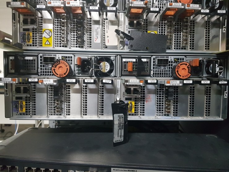 EMC VNX5600 장비 사진 : 네이버 블로그