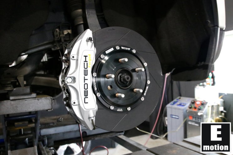 지프 그랜드체로키 네오테크 NF 6P + 리어 4P 브레이크 튜닝 - 380, 370mm : 네이버 블로그