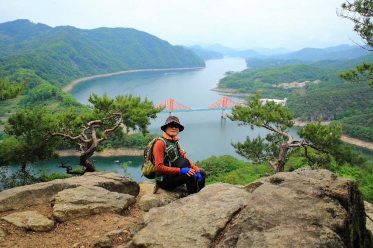 제비봉~구담봉~옥순봉(燕飛山 710m, 龜潭峰 330m, 玉筍峰 286m충북 단양군 단성면 장회리)월악산 국립공원에서 가장 ...