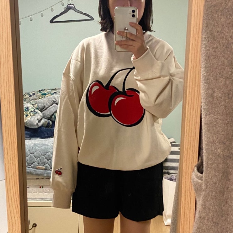 KIRSH 키르시 빅체리 맨투맨 아이보리 저렴하게 구입한 후기 : 네이버 블로그