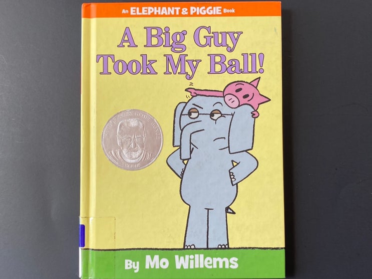 [영유아영어책/비디오북] 쉬운 영어 말하기 책, A big guy took my ball! (앨리펀트 앤 피기북 시리즈 ...