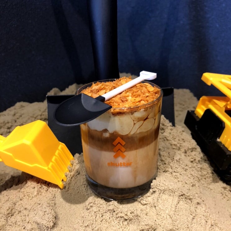 대구 동성로 핫플 신상카페 “셔터커피” shutter coffee : 네이버 블로그