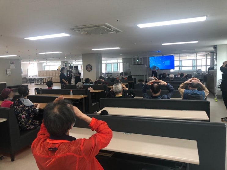 부산 사상구 재가노인주간보호센터 모라동 효심주간보호센터 인지재활프로그램 ☞음악치료 네이버 블로그
