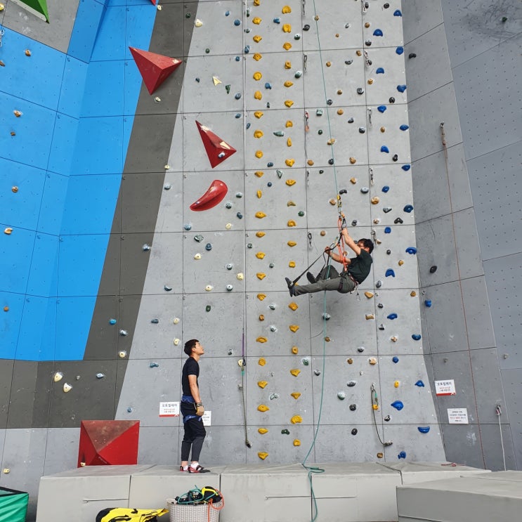 전주 완산생활체육공원인공암벽장 다녀왔어요 ~ : 네이버 블로그