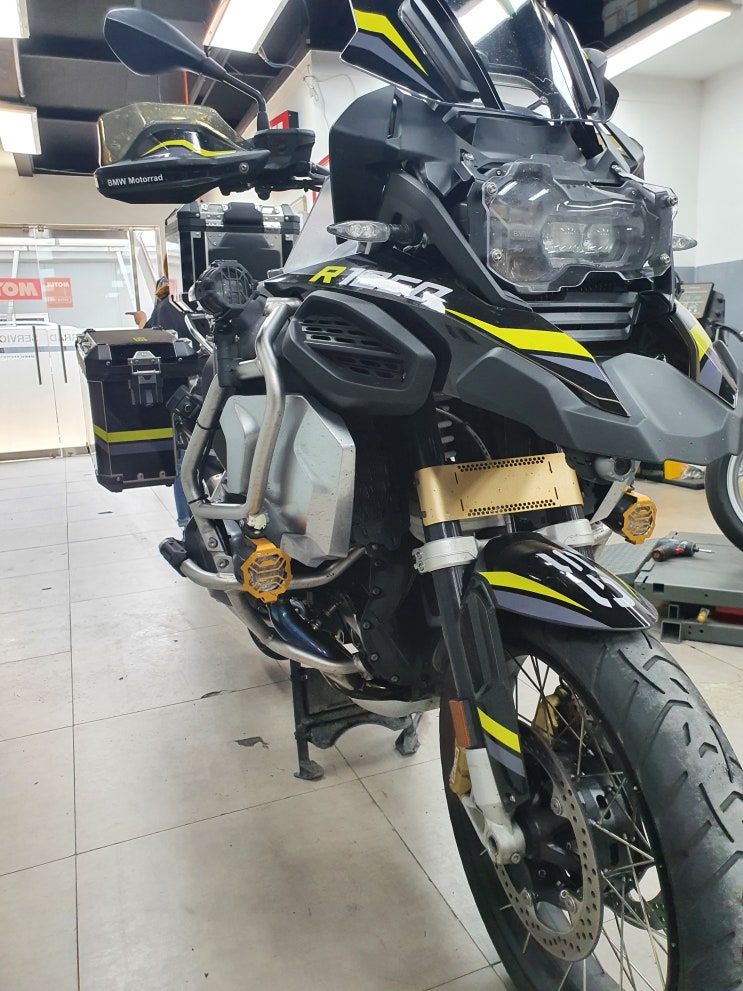 BMW R1250GS ADV 10,000KM 점검! : 네이버 블로그