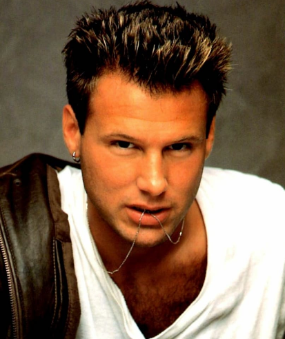 캐나다 출신 가수 코리 하트(Corey Hart) 노래, Sunglasses at Night , Never Surrender ...